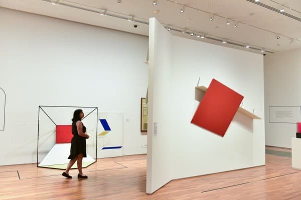 4 Nov 2020 Onward: National Gallery Cheyenne Alexandria Phillips ...